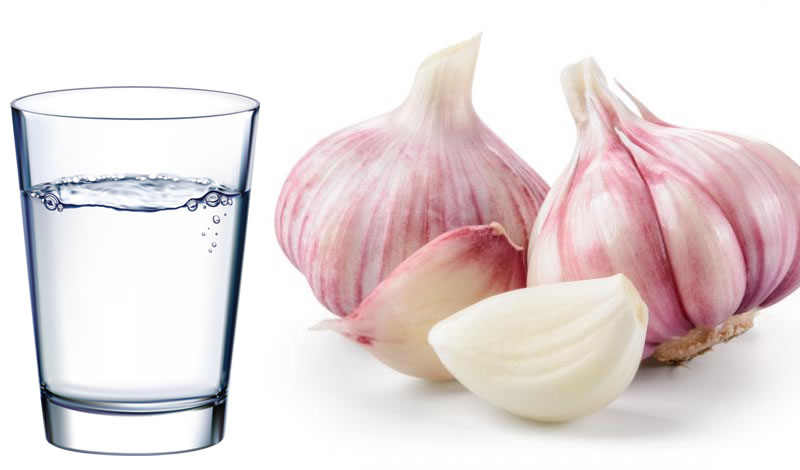 Toma 1 Vaso de Agua de Ajo Todos los Días – Medicina Casera Para el Hogar